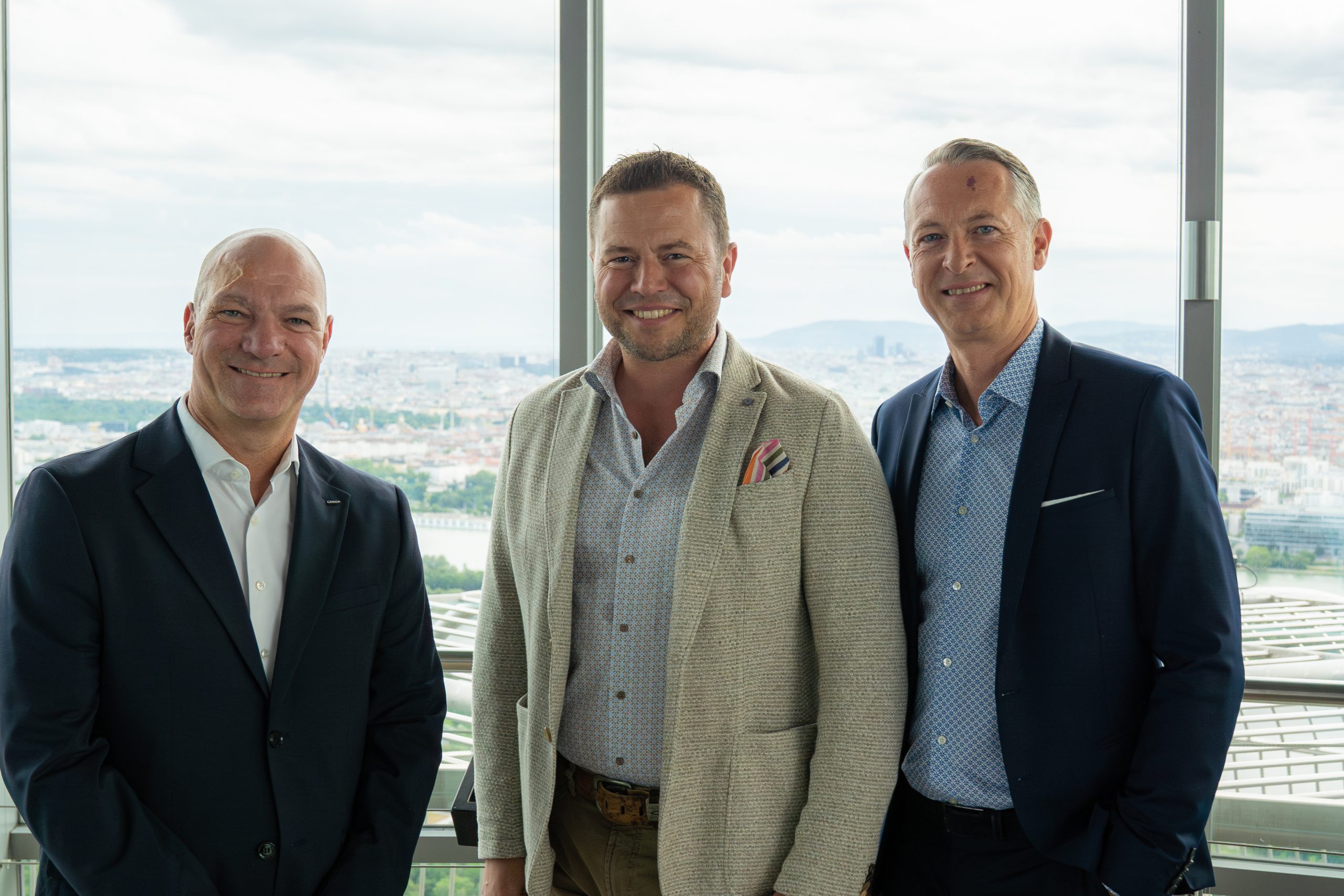 Executive Club – medianet