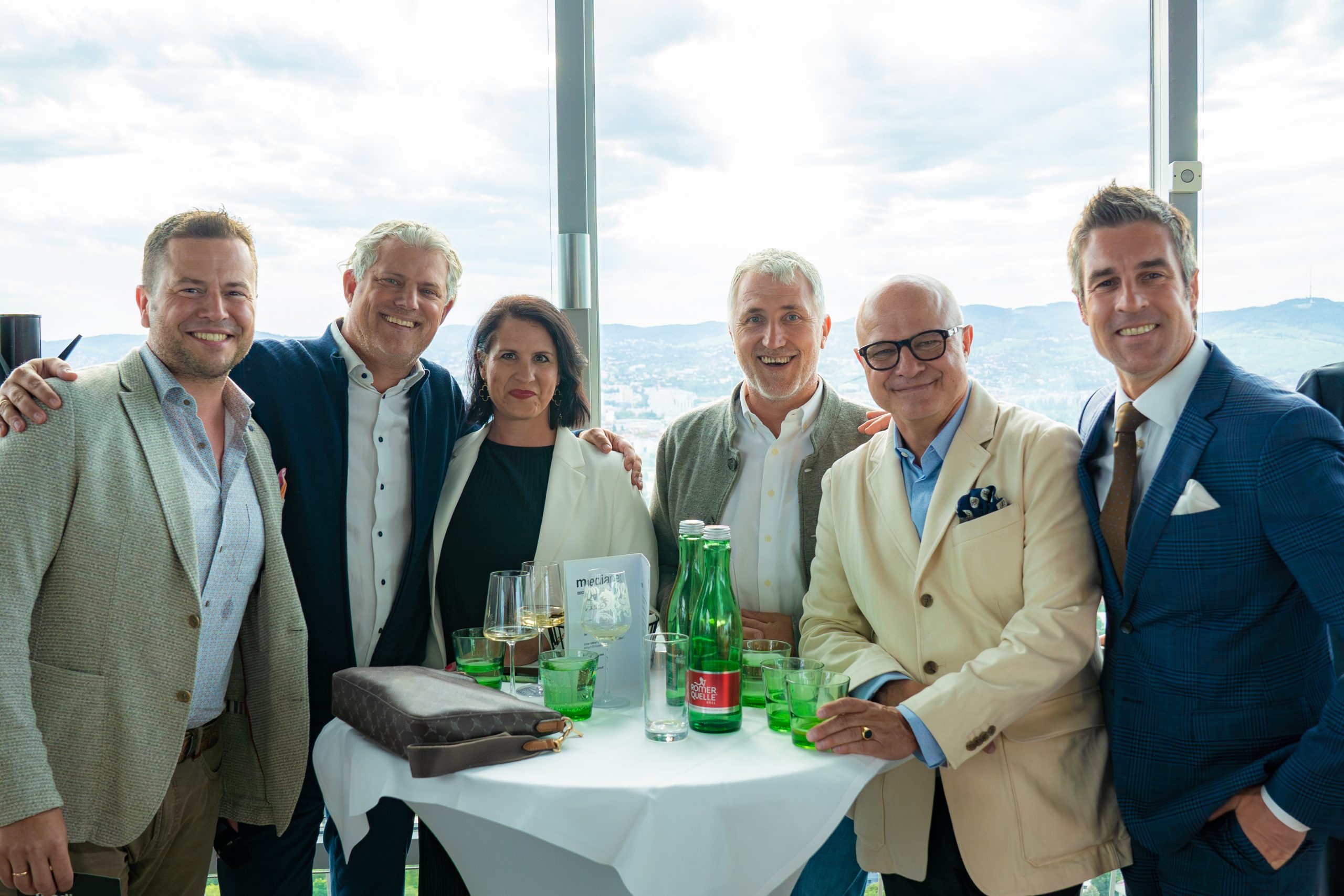 Executive Club – medianet