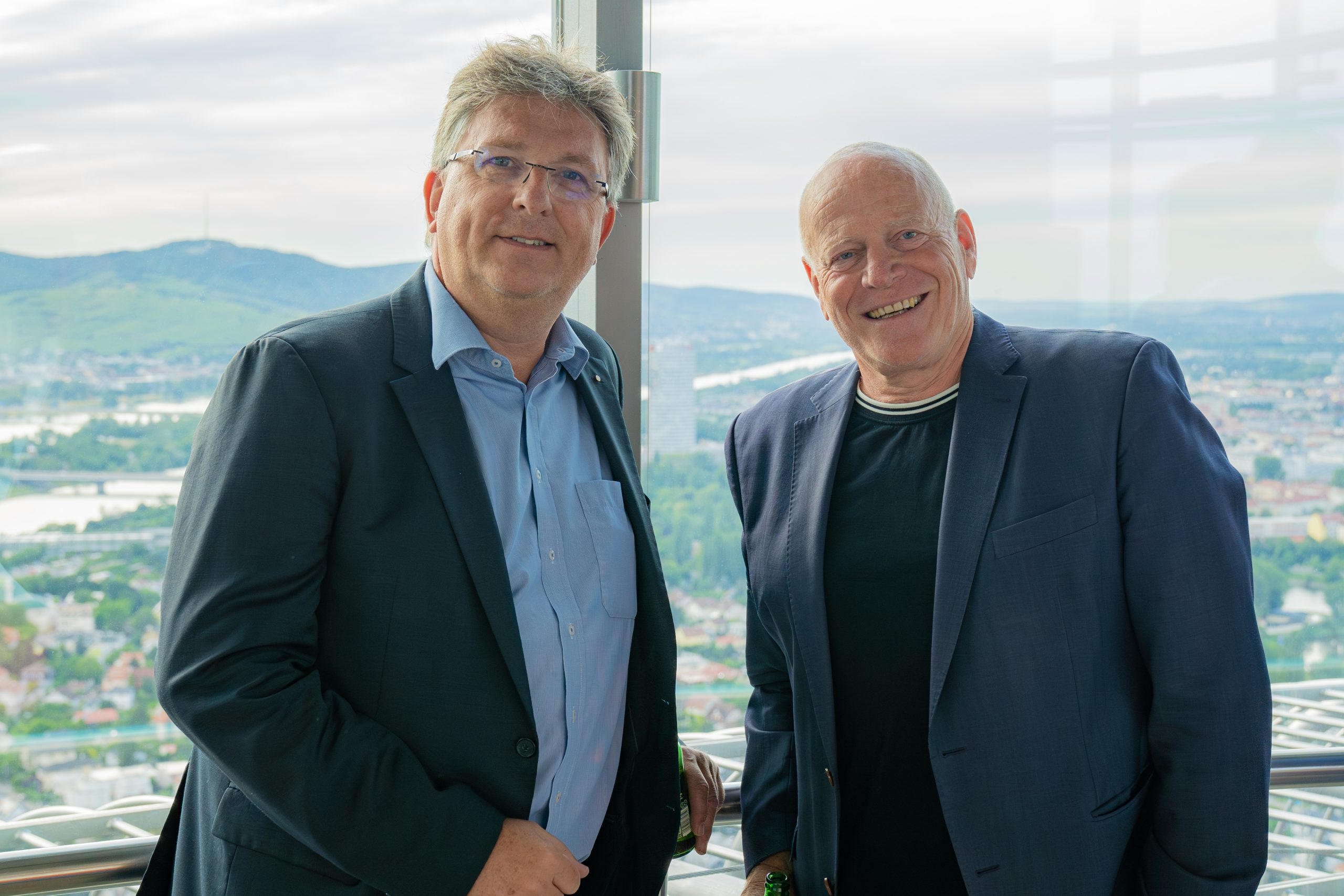 Executive Club – medianet