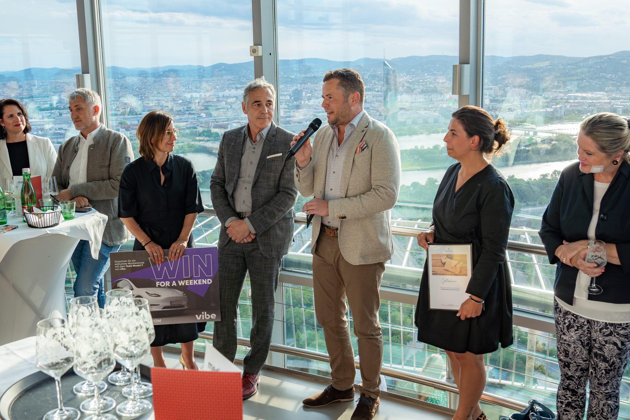 Executive Club – medianet