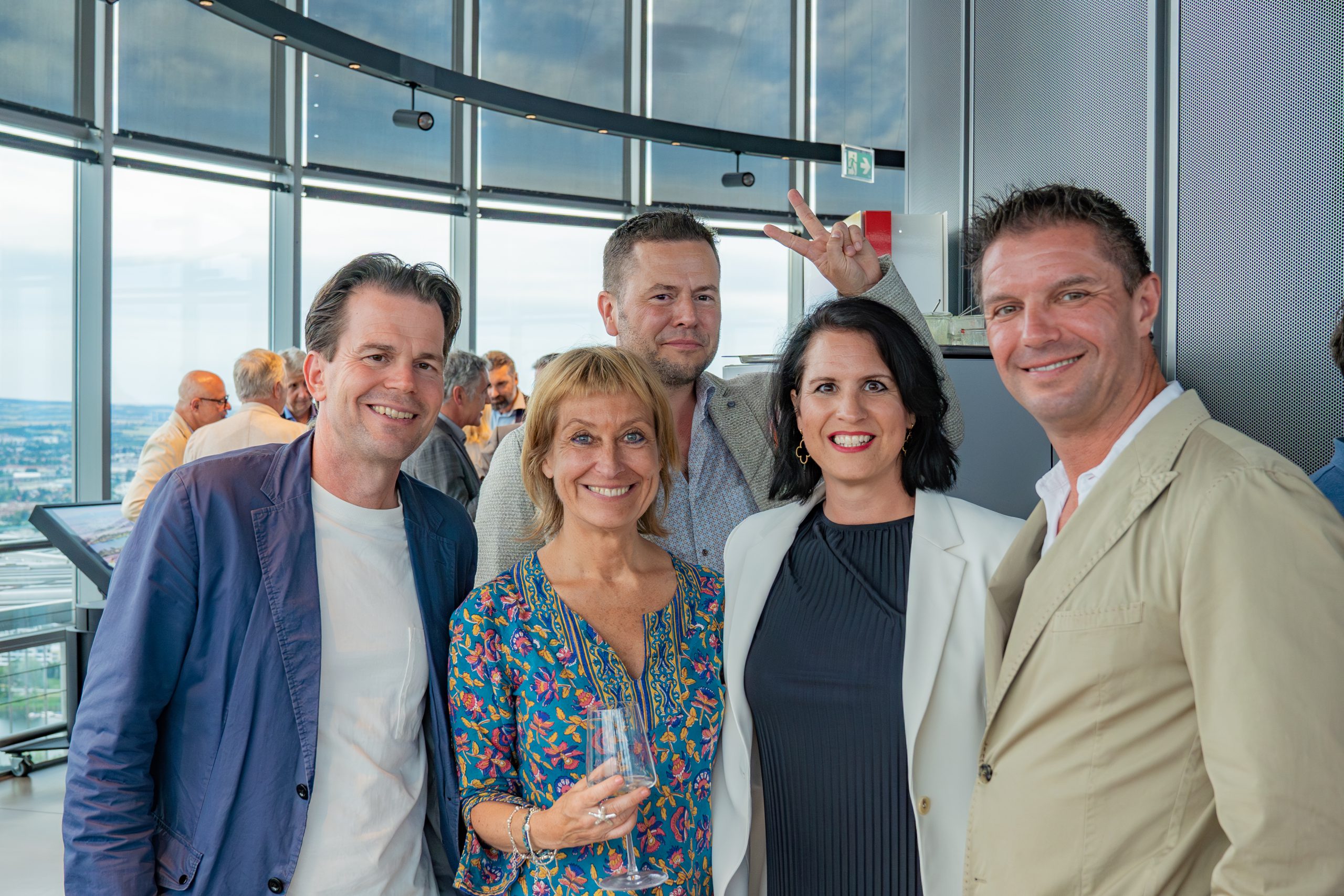 Executive Club – medianet